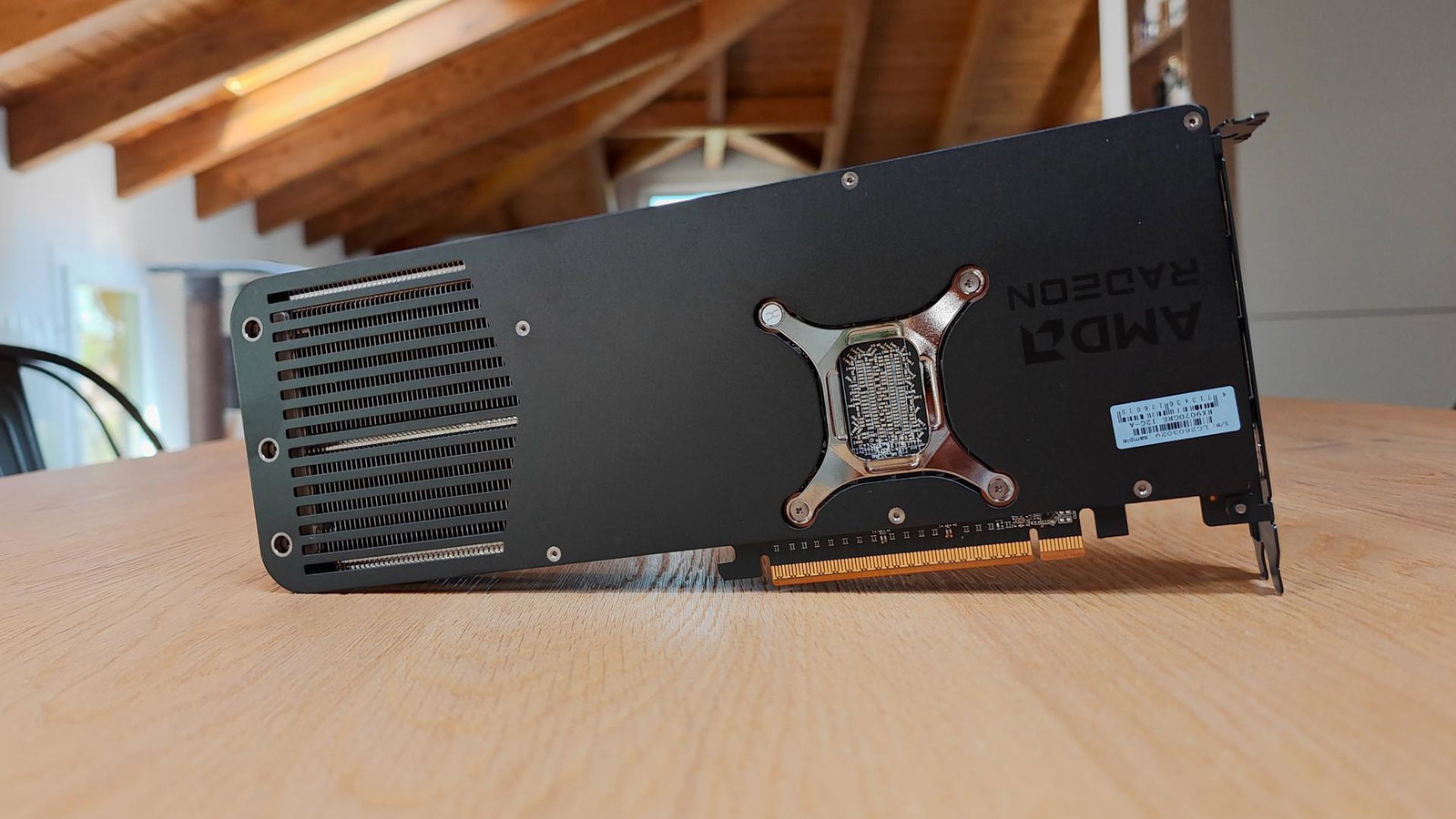 Recensione AMD Radeon RX 9070 GRE: la Golden Rabbit Edition debutta in ...