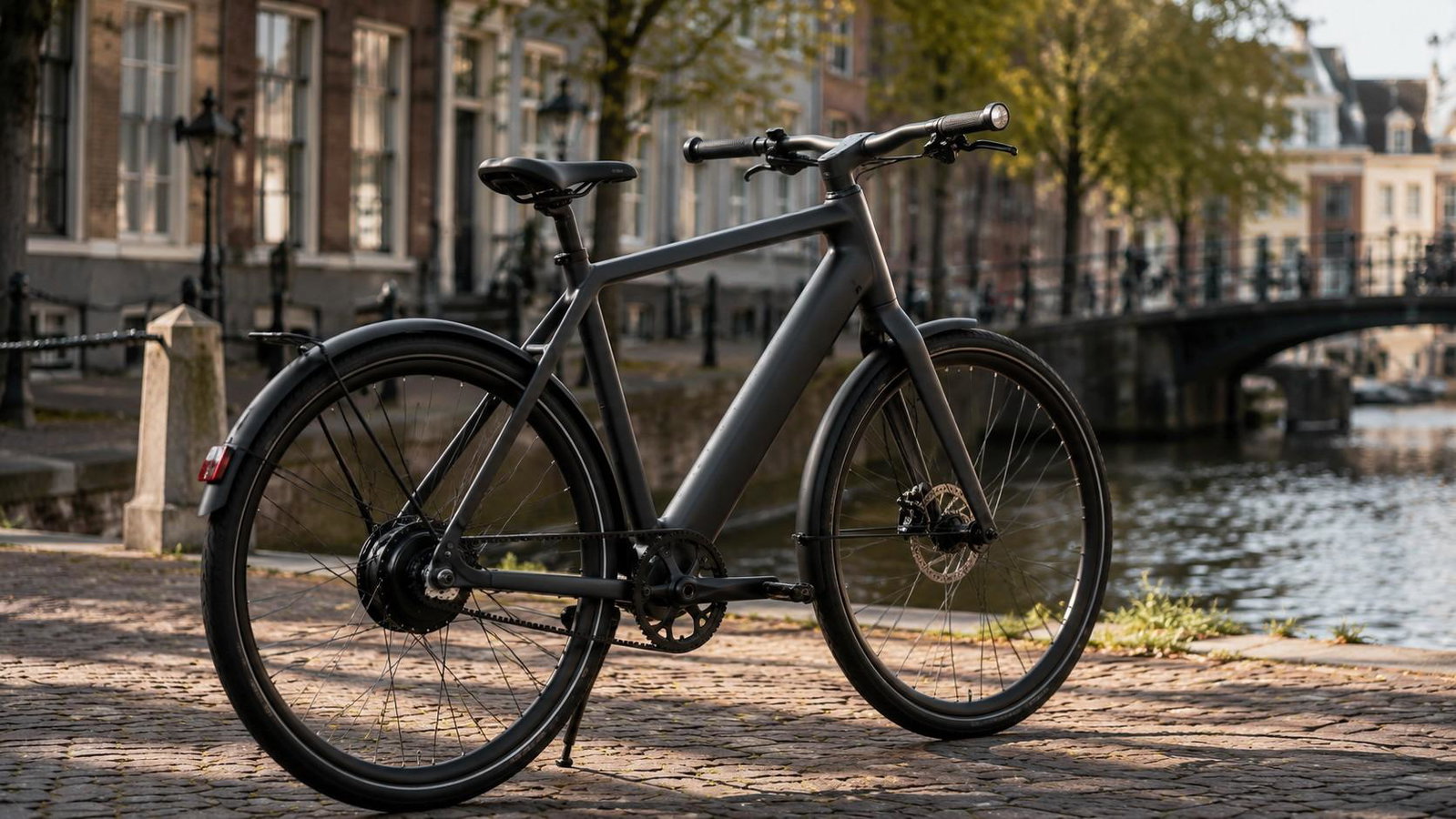 Gazelle porta il nuovo motore Bosch su una e-bike elegante - Tom's Hardware